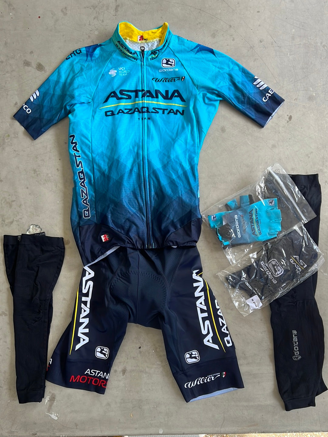 Jersey, Bib Shorts, Gloves & Socks Bundle | Giordana | Astana | Pro Te ...
