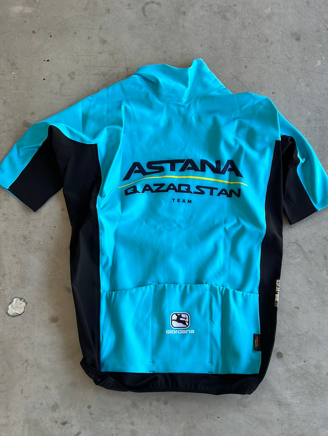 Short Sleeve Gabba Jacket Versa | Giordana | Astana | Pro Cycling Kit ...