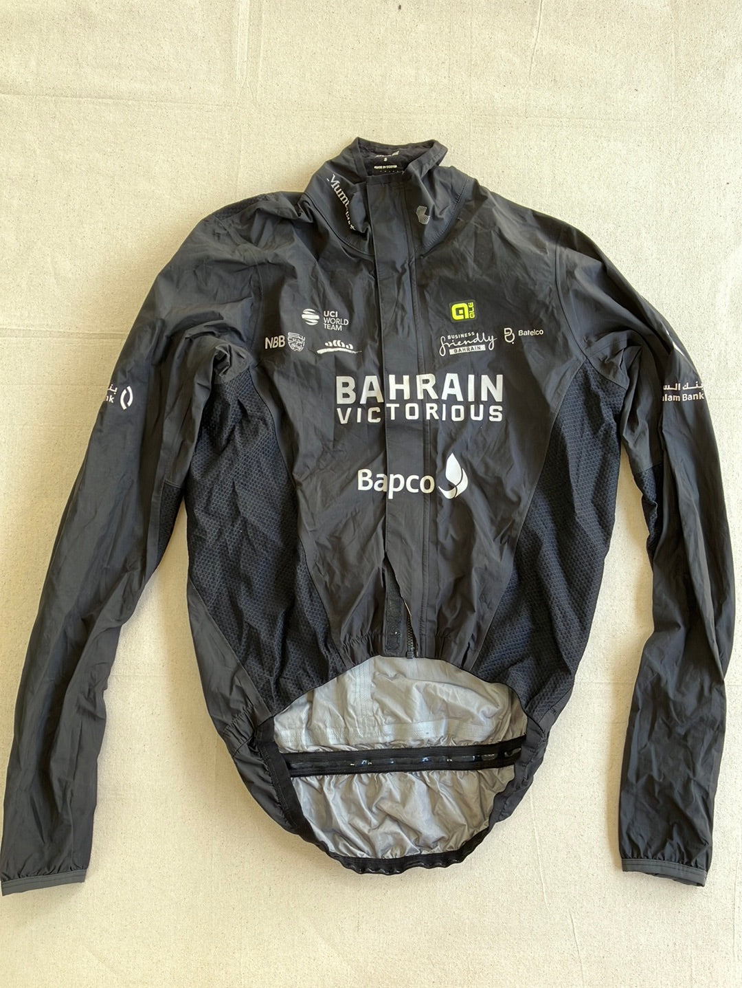 Rain Jacket - Clearance | Ale | Team Bahrain Victorious | Pro Cycling ...